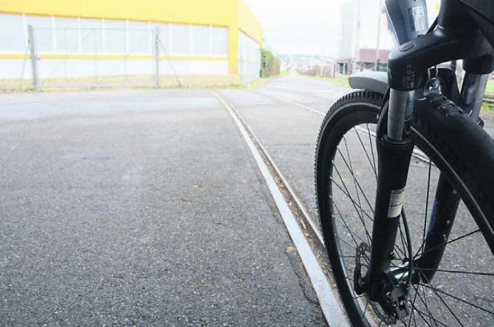 Gleise werden endlich entfernt Gleise werden endlich entfernt
