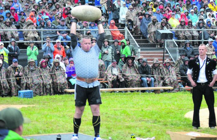 Simon Hunziker stösst auf Rang drei